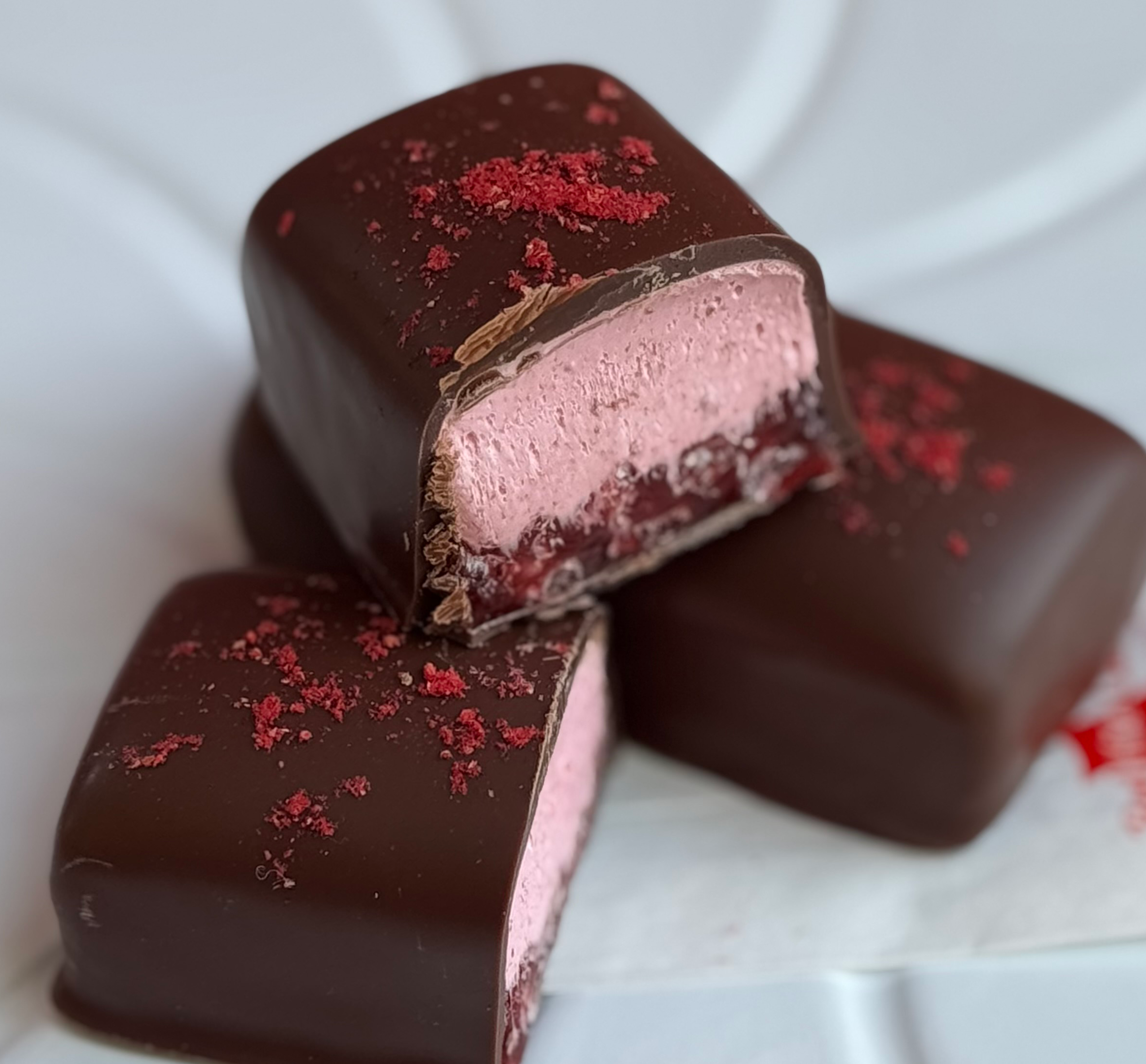 Raspberry Candy Bars (6-pack) – Red Kite Candy
